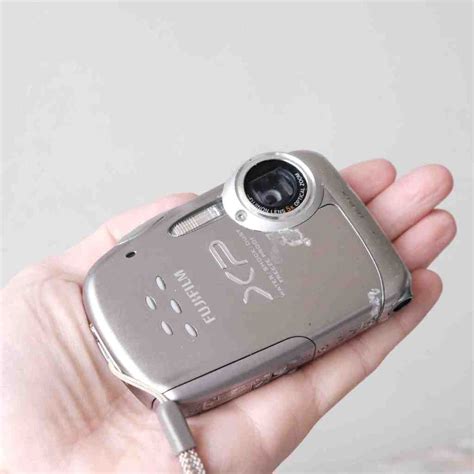 富士 Fujifilm Finepix Xp 10 早期 Ccd 迷你 數位相機防水 可模擬底片色調 蝦皮購物