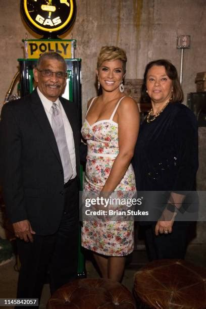 Robyn Hecht Photos And Premium High Res Pictures Getty Images