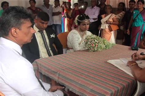 රටම ආශිර්වාද කළ විවාහය