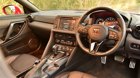 Nissan Gt R 2017 Std Interior Car Photos Overdrive