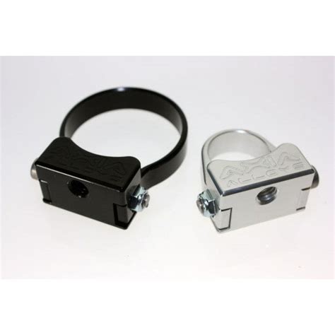 Universal Mounting Bracket Single 8mm Female Thread