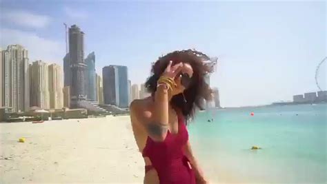 4 Hot Sexy Isabela Freitas Bikini Pics