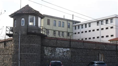 Колко струва месечната издръжка на един затворник в България Новини бг