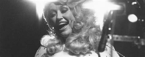 Remember When Dolly Parton Entered A Drag Queen Look Alike Contest And