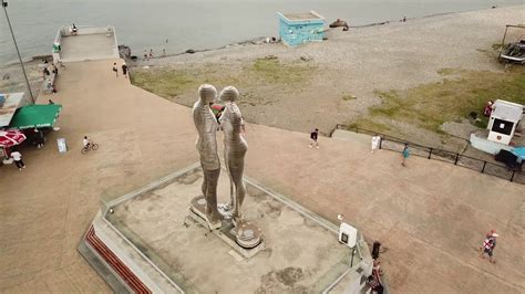 Статуя Али и Нино 360 Ali And Nino A Statue In City Of Batumi ალი და