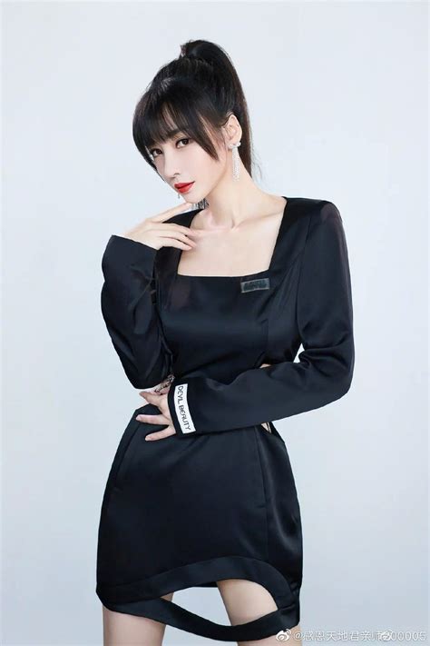 Ai로 생성한 맥시드레스 입은 여자 이미지 만들기 생성하기 Artofit