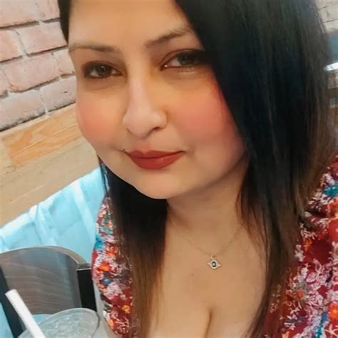 Aish💓 Aish 8080 • Threads Say More