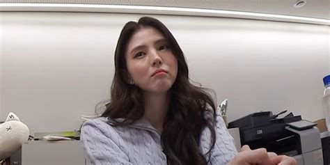 한소희 고졸 학력 고백 “프랑스 대학 붙었지만 6000만원 없어 못 가” 채널 십오야 Bnt뉴스