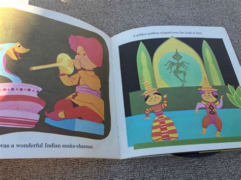 1968 Walt Disneys Its A Small World 24 Page Book With Record