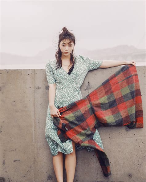 尹雨航写真曝光清新柔美散发青春气息 360娱乐，你开心就好