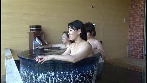 210分！熟女レズビアン大全 3 ～wトライアングル！レズリー旅交～｜エロ動画・アダルトビデオ｜fanza動画