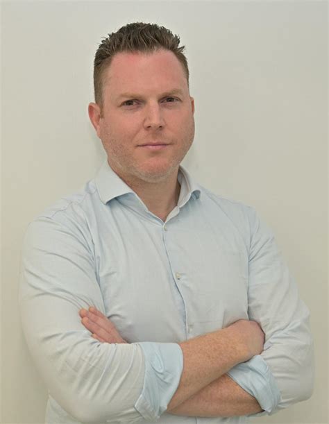 הירך כואבת מרגישים את זה בכל צעד אתם לא לבד ויש מה לעשות אני מזמין אתכם לשיחת ייעוץ כדי