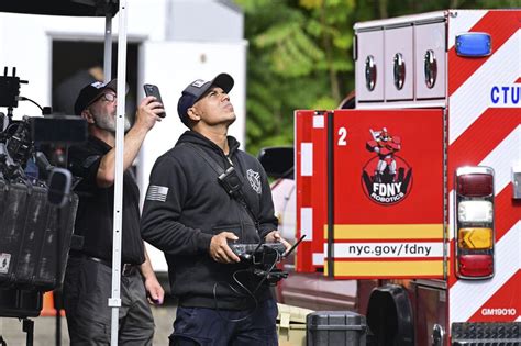 Robots Drones Digitaltwins Oilandgassector Energyindustry Industrialdrones Uas Energy