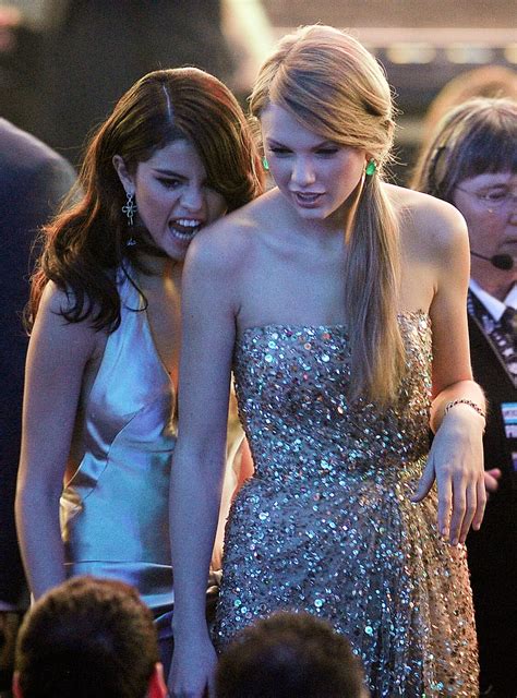 Selena Gomez And Taylor Swift Wallpaper