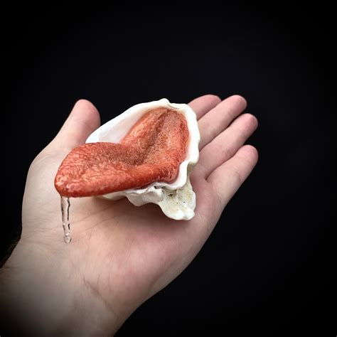 Saltys Shells Tongue With Drip Salty Sculpts