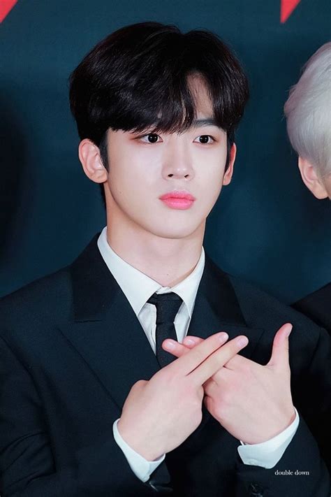 16 Handsome Photos Of Kim Yohan At X1 Debut Showcase Making Hearts