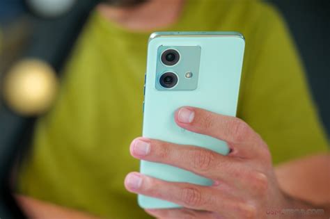 Motorola Edge 40 Neo Pictures Official Photos