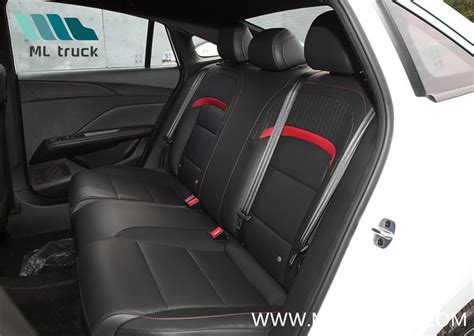 China Customized 2025 Saic Mg 5 Sedan Wholesale 2025 Saic Mg 5 Sedan Made In China