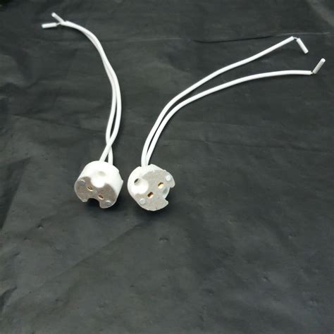 Jual Fitting Socket Spotlight Halogen Mr16 2 Pin Bulat Gu5 3 Shopee Indonesia