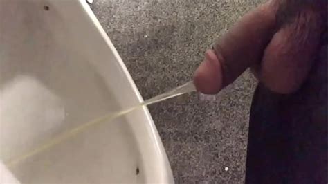 Babe Guy I Shake Pissing Without His Hand In The Nightclub S Bathroom Xxx Mobile Porno Videos