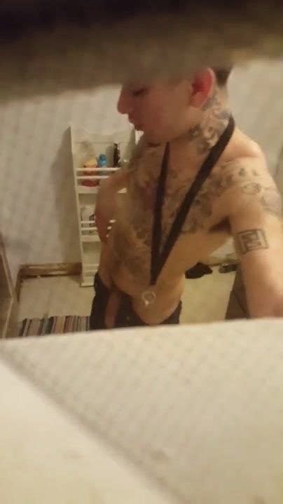 Urinal Spy Spy Drunk Pissing