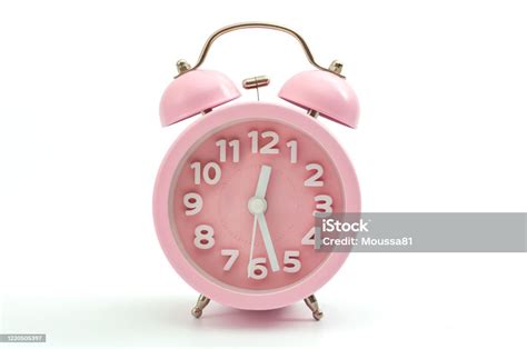 수면 위생 웨이크 업 링 과 구식 시계 개념 핑크 복고풍 스타일의 알람 시계 흰색 배경과 클리핑 경로 컷 아웃에 격리 0명에 대한 스톡 사진 및 기타 이미지 Istock