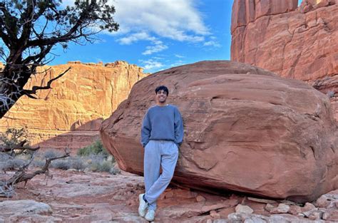 Varun Seth Combines Love For Medicine Environment Veterinary Medicine At Illinois