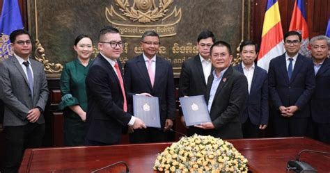 ពិធីចុះអនុស្សរណៈនៃការយោគយល់លើកិច្ចសហប្រតិបត្តិការស្ដីពីការបង្កើតសៀវភៅឌីជីថល ក្រសួងព័ត៌មាន