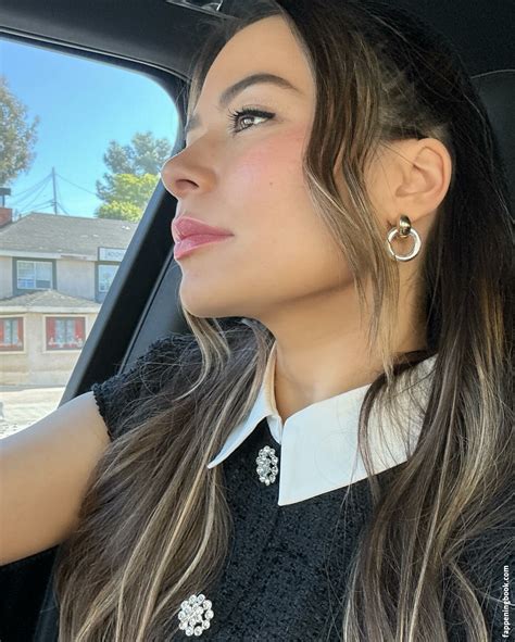 Miranda Cosgrove Nude Onlyfans Leaks The Fappening Photo Fappeningbook