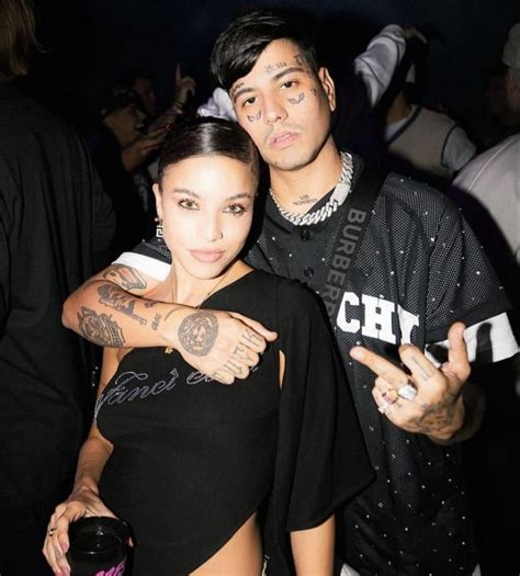 Emilia Y Duki Combinaron Sus Atuendos Y Sorprendieron A Todos Sus Seguidores Mdz Online