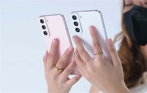 더쿠 올해 나온 업체별 스마트폰 디자인