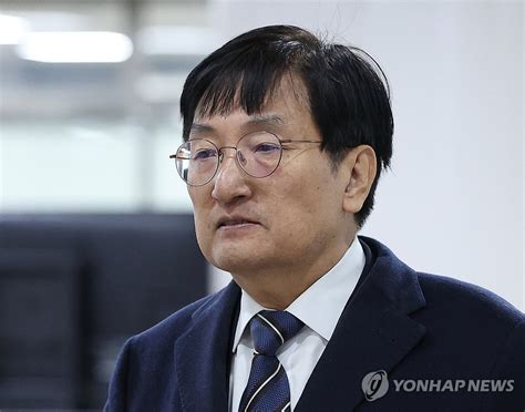 공판 출석하는 노영민 전 비서실장 연합뉴스