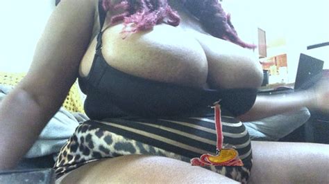 Vore Teenie Sneaks Into Giantess Mxdominion Drink As She Watches Tv