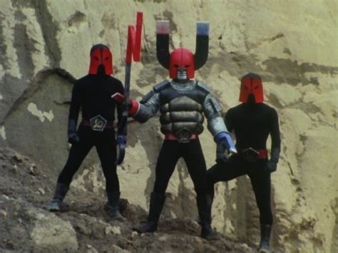 磁石団長 仮面ライダー図鑑 東映