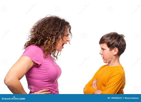 Mom Scolds The Son Of A Teenager She Emotionally Screams At Him Son