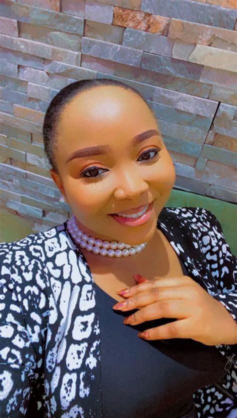 The Pearl Set You Need E L E G A N C E C H I C S T Y L I S H