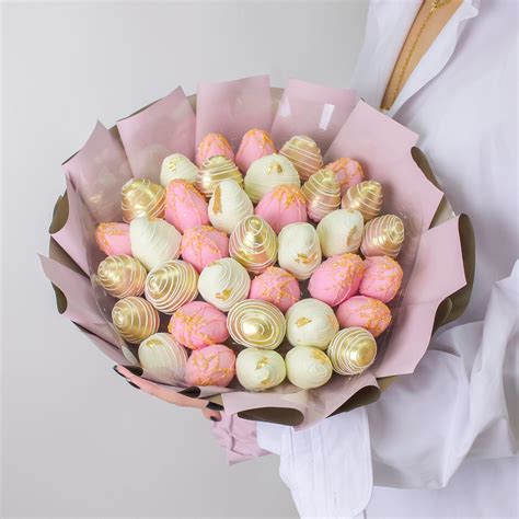 Фотогалерея Клубника в шоколаде и сладкие букеты с доставкой по СПб