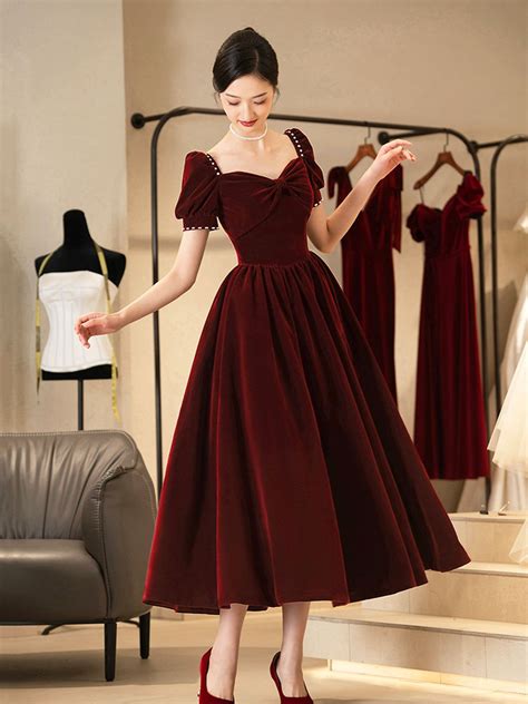 Burgundy Velvet Short Prom Dress A Line Short Sleeve Party Dress
