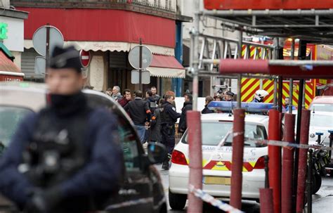 Attaque Raciste Contre Des Kurdes William M également Au Centre De L