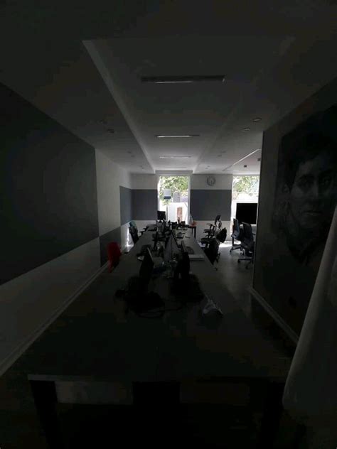 Mohammad Fattahi On Linkedin مهاجرت کارمندی کارآفرینی سوالنقادانه