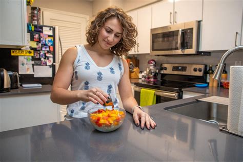 Do I Need To Track Macros To Reach My Goals Moxie Barbell Online Fitness Coaching