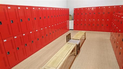 広徳の湯 ワイドな脱衣所 長野市広徳のスーパー銭湯「広徳の湯」