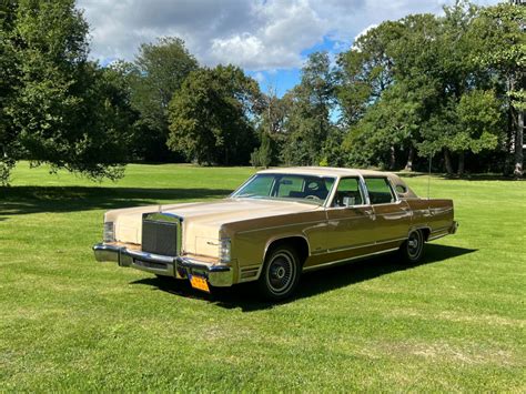 1978 Lincoln Continental Williamsburg Edition Retroslava
