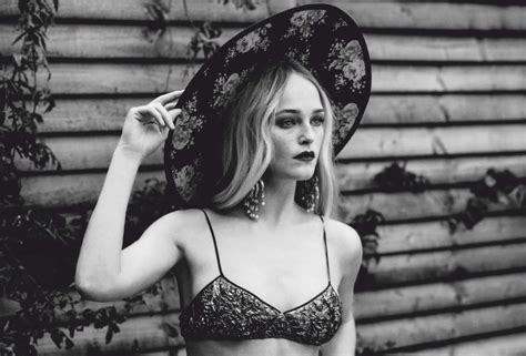 Cynthia Arrebola Jean Campbell Kesewa Aboah In Vogue Mexico — Anne Of Carversville