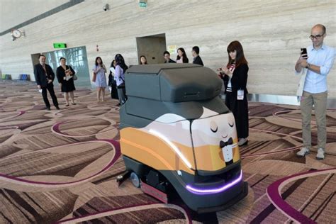 Face Scans Robot Baggage Handlers How Asia Is Leading The New Airport