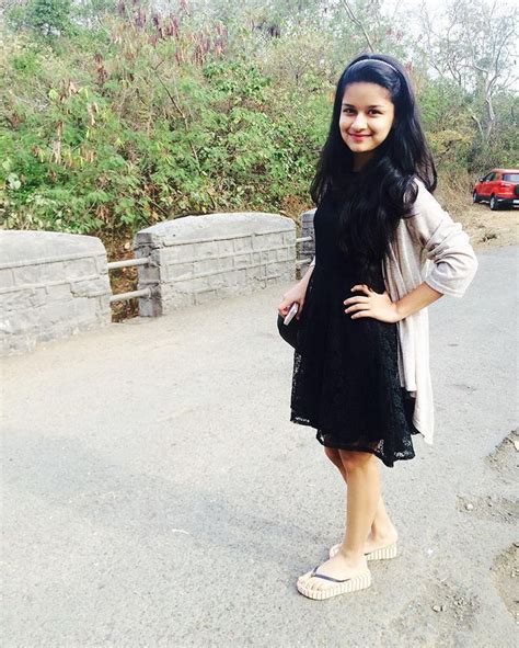 Pin On Avneet Kaur