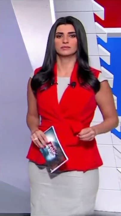 لارا نبهان وأخيراً ساسة لبنان يتوحدون Youtube