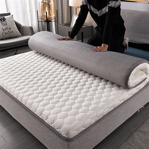 9 Best Organic Mattress For Side Sleepers To Buy In 2022