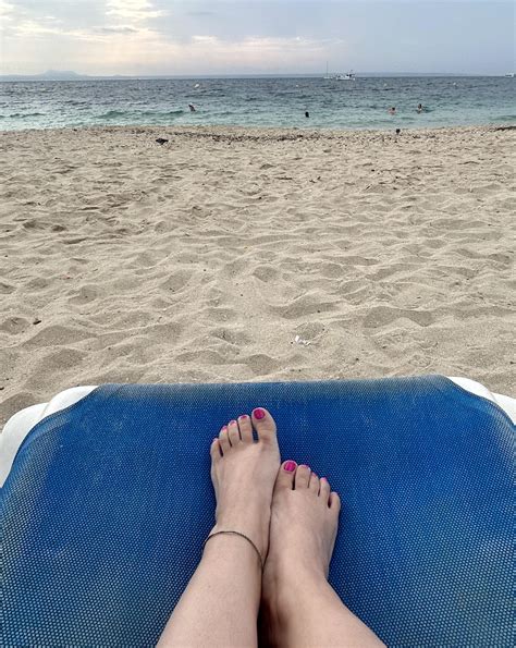 Rate My Sandy Feet R Rate My Feet