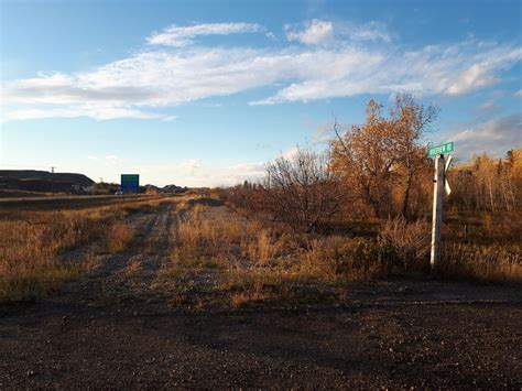 Lone Crossbuck Guarding Nothing On The Abandoned Cn Drumheller Subdivision Near Rosedale